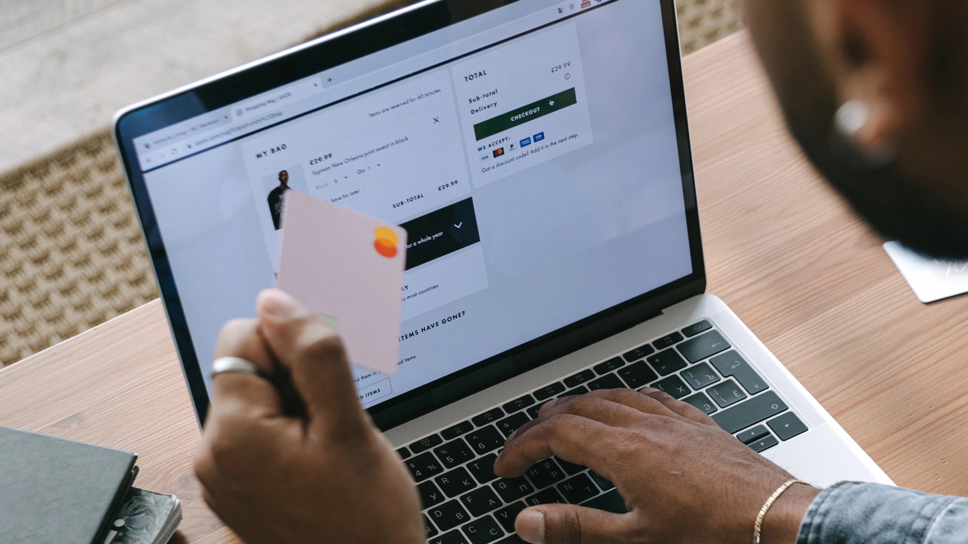 Headless Commerce: A Complete Guide - BoxUK Headless Commerce: A Complete Guide - BoxUK