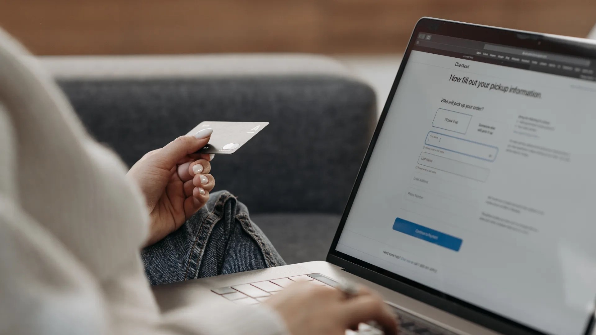 Headless Commerce: A Complete Guide - BoxUK Headless Commerce: A Complete Guide - BoxUK